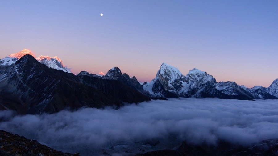 山峰桌面壁纸图片_4K桌面壁纸